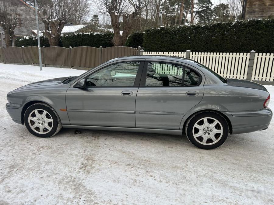 Grey Jaguar X-Type 2005 in Riga, with an engine capacity of 2.00 L and mileage of 277 thousand km for 2550 €, photo 1 on AUTOMOTO.COM.LV