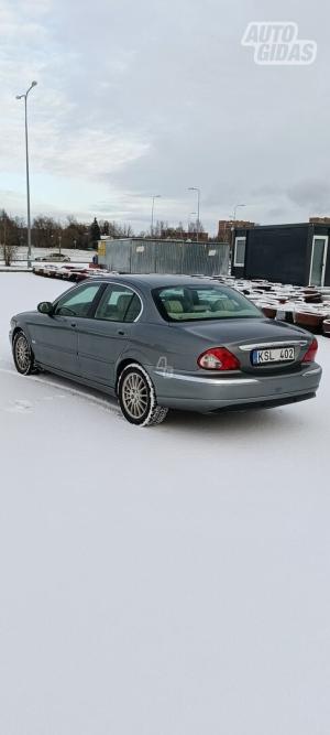 Grey Jaguar X-Type 2006 in Mazeikiai, with an engine capacity of 2.20 L and mileage of 342 thousand km for 1300 €, photo 4 on AUTOMOTO.COM.LV