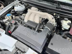 Pelēks Jaguar X-Type 2006 Ogre, ar dzinēja tilpumu 2.50 L un nobraukumu 178 tūkst. km par 800 €, foto 5 vietnē AUTOMOTO.COM.LV