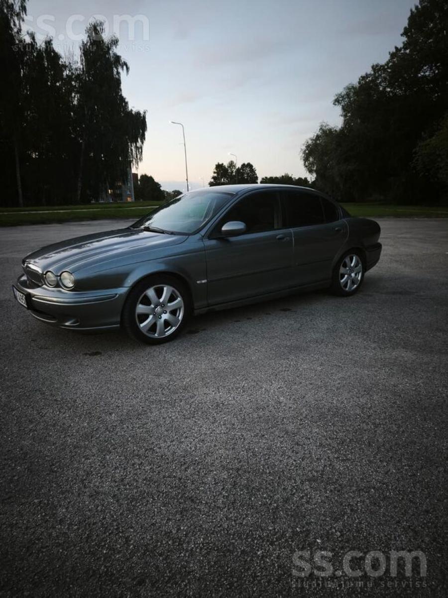 Pelēks Jaguar X-Type 2006 Aizkraukle, ar dzinēja tilpumu 2.20 L un nobraukumu 398 tūkst. km par 1950 €, foto 1 vietnē AUTOMOTO.COM.LV