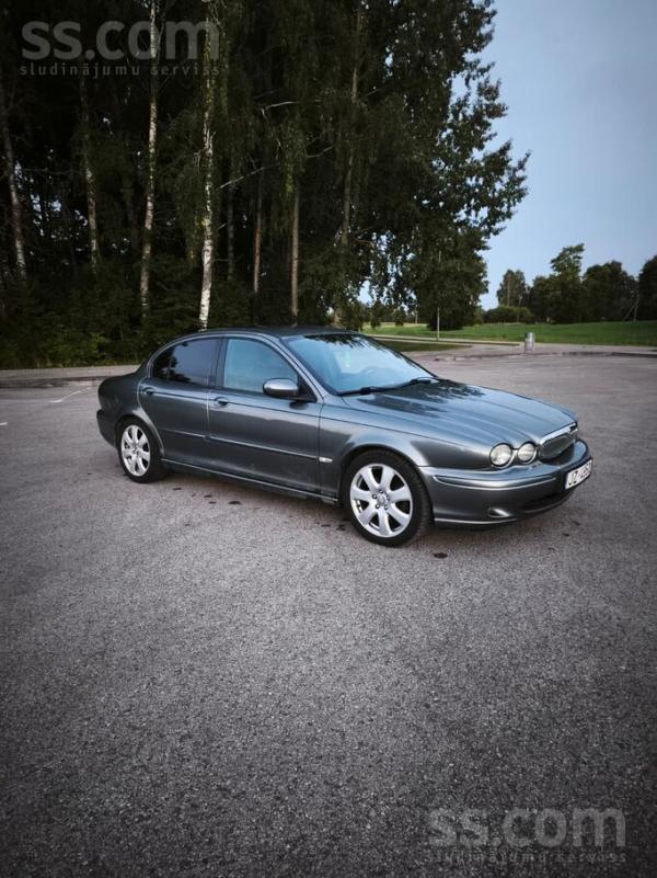 Pelēks Jaguar X-Type 2006 Aizkraukle, ar dzinēja tilpumu 2.20 L un nobraukumu 398 tūkst. km par 1950 €, foto 4 vietnē AUTOMOTO.COM.LV