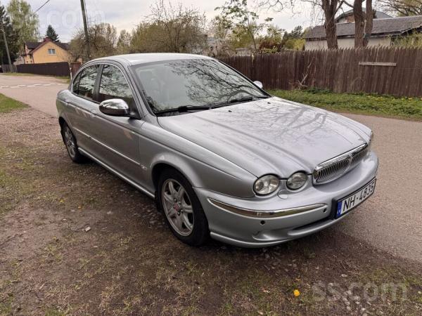 Grey Jaguar X-Type 2007 in Riga, with an engine capacity of 2.50 L and mileage of 174 thousand km for 4000 €, photo 3 on AUTOMOTO.COM.LV