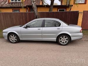 Grey Jaguar X-Type 2007 in Riga, with an engine capacity of 2.50 L and mileage of 174 thousand km for 4000 €, photo 6 on AUTOMOTO.COM.LV