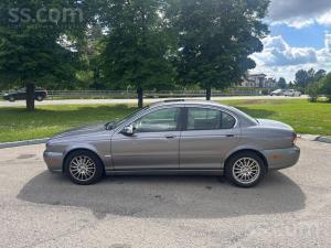 Pelēks Jaguar X-Type 2008 Rīga, ar dzinēja tilpumu 2.20 L un nobraukumu 239 tūkst. km par 3550 €, foto 4 vietnē AUTOMOTO.COM.LV