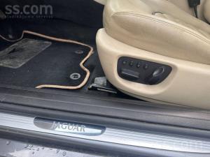 Pelēks Jaguar X-Type 2008 Rīga, ar dzinēja tilpumu 2.20 L un nobraukumu 239 tūkst. km par 3550 €, foto 10 vietnē AUTOMOTO.COM.LV