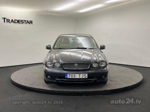 Pelēks Jaguar X-Type 2009 Pērnava, ar dzinēja tilpumu 2.20 L un nobraukumu 185 tūkst. km par 3990 €, foto 3 vietnē AUTOMOTO.COM.LV