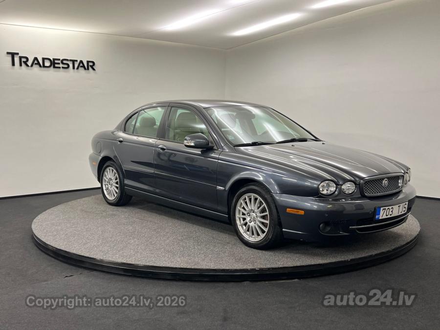 Pelēks Jaguar X-Type 2009 Pērnava, ar dzinēja tilpumu 2.20 L un nobraukumu 185 tūkst. km par 3990 €, foto 4 vietnē AUTOMOTO.COM.LV