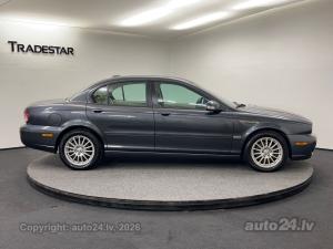 Pelēks Jaguar X-Type 2009 Pērnava, ar dzinēja tilpumu 2.20 L un nobraukumu 185 tūkst. km par 3990 €, foto 5 vietnē AUTOMOTO.COM.LV