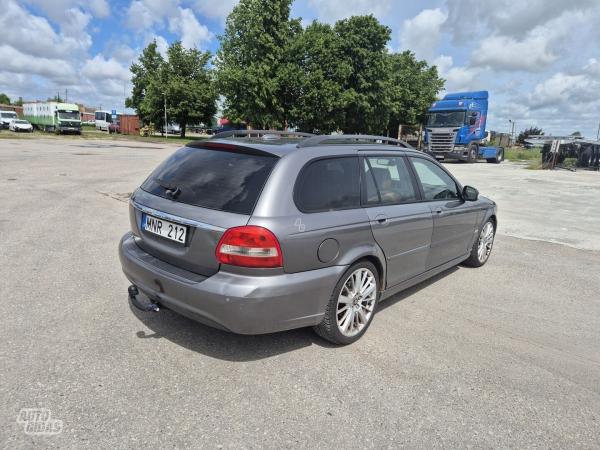 Grey Jaguar X-Type 2009 in Klaipeda, with an engine capacity of 2.20 L and mileage of 274 thousand km for 1200 €, photo 6 on AUTOMOTO.COM.LV