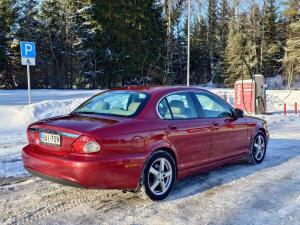 Red Jaguar X-Type 2008 in Vilnius, with an engine capacity of 2.20 L and mileage of 278 thousand km for 3500 €, photo 4 on AUTOMOTO.COM.LV