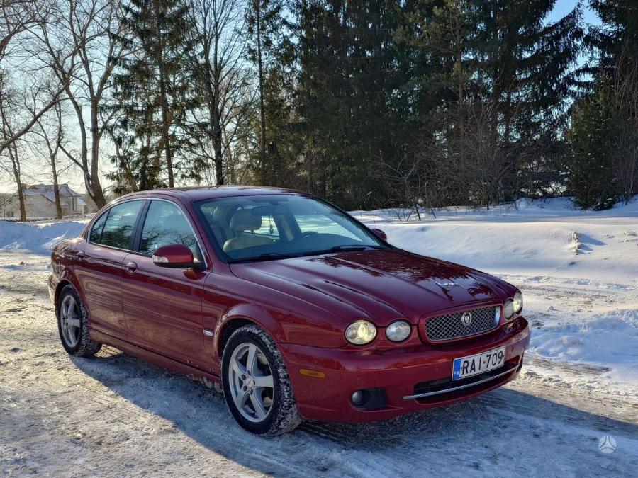 Red Jaguar X-Type 2008 in Vilnius, with an engine capacity of 2.20 L and mileage of 278 thousand km for 3500 €, photo 6 on AUTOMOTO.COM.LV