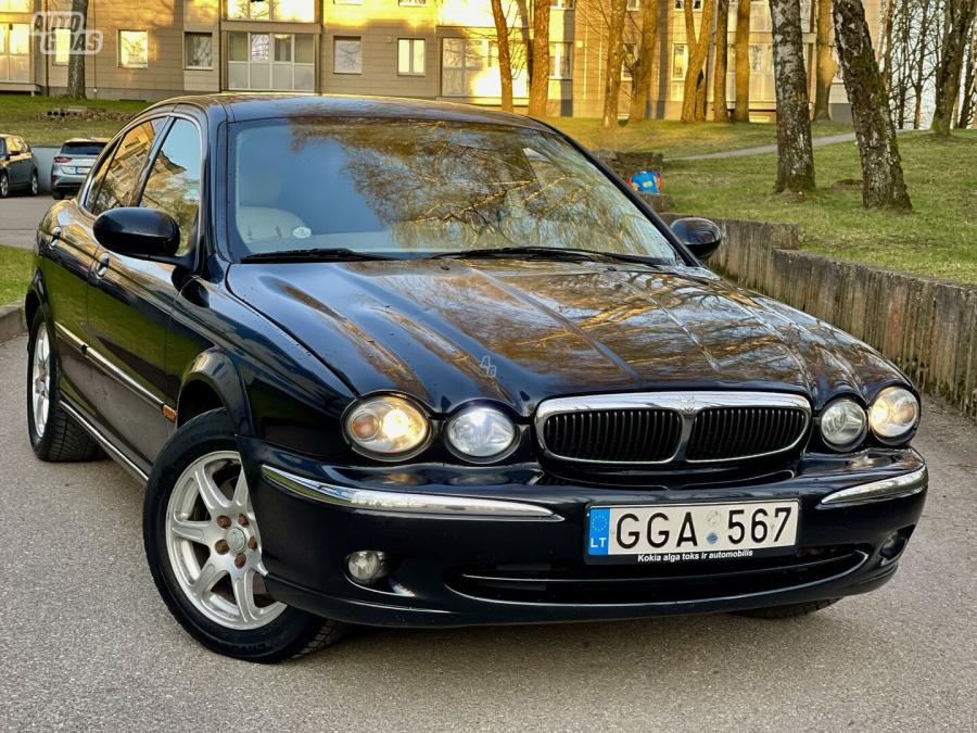 Jaguar X-Type 2003 in Vilnius, with an engine capacity of 2.10 L and mileage of 257 thousand km for 2650 €, photo 1 on AUTOMOTO.COM.LV