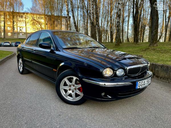 Jaguar X-Type 2003 in Vilnius, with an engine capacity of 2.10 L and mileage of 257 thousand km for 2650 €, photo 6 on AUTOMOTO.COM.LV