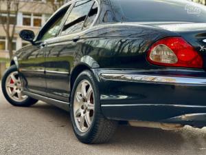 Jaguar X-Type 2003 in Vilnius, with an engine capacity of 2.10 L and mileage of 257 thousand km for 2650 €, photo 12 on AUTOMOTO.COM.LV