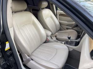 Jaguar X-Type 2003 in Vilnius, with an engine capacity of 2.10 L and mileage of 257 thousand km for 2650 €, photo 25 on AUTOMOTO.COM.LV