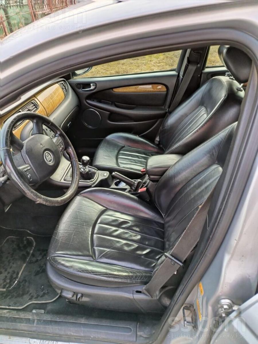 Jaguar X-Type 2004 Rēzekne, ar dzinēja tilpumu 2.00 L un nobraukumu 440 tūkst. km par 899 €, foto 6 vietnē AUTOMOTO.COM.LV