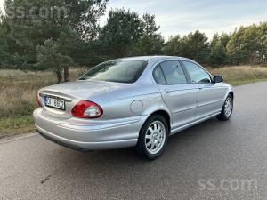 Jaguar X-Type 2006 Rīga, ar dzinēja tilpumu 2.00 L un nobraukumu 109 tūkst. km par 4700 €, foto 3 vietnē AUTOMOTO.COM.LV
