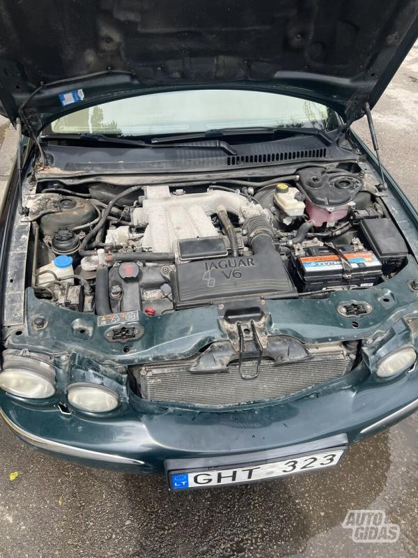 Jaguar X-Type 2006 Klaipėda, ar dzinēja tilpumu 2.50 L un nobraukumu 160 tūkst. km par 800 €, foto 1 vietnē AUTOMOTO.COM.LV