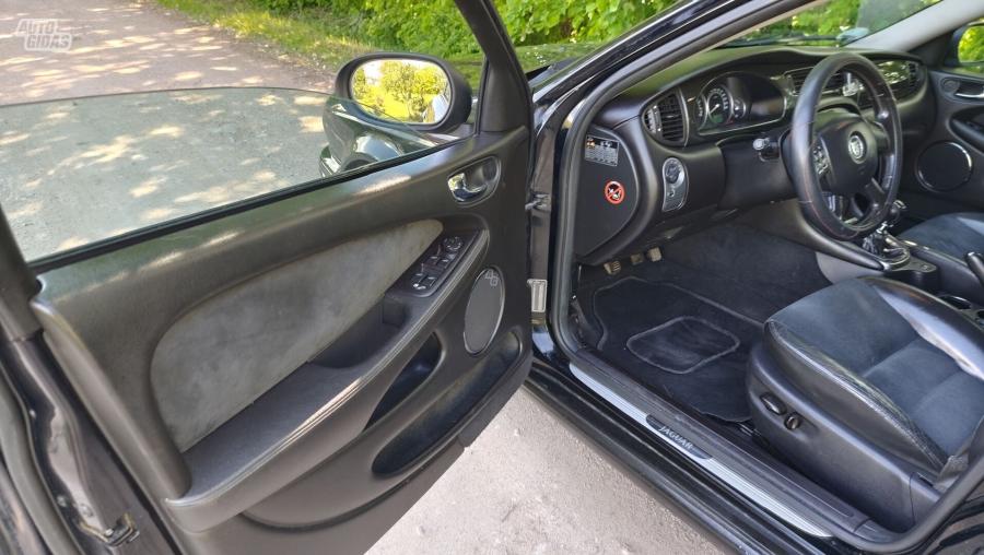 Jaguar X-Type 2004 in Marijampole, with an engine capacity of 2.00 L and mileage of 280 thousand km for 550 €, photo 14 on AUTOMOTO.COM.LV