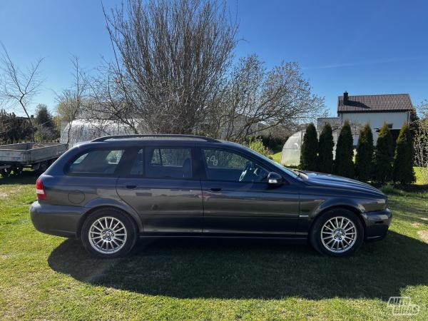 Jaguar X-Type 2008 in Siauliai, with an engine capacity of 2.00 L and mileage of 260 thousand km for 1250 €, photo 5 on AUTOMOTO.COM.LV