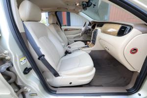Yellow Jaguar X-Type 2007 in Jelgava, with an engine capacity of 2.50 L and mileage of 220 thousand km for 1990 €, photo 12 on AUTOMOTO.COM.LV