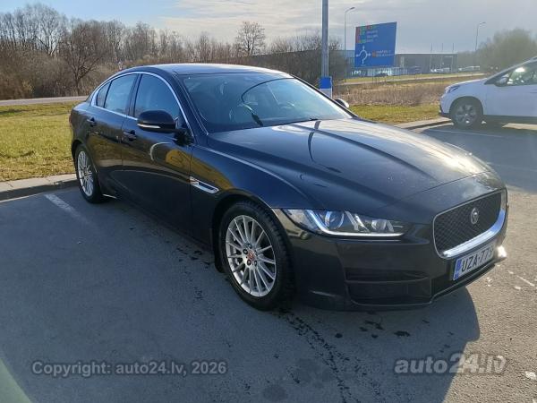Melns Jaguar XE 2015 Keila, ar dzinēja tilpumu 2.00 L un nobraukumu 262 tūkst. km par 6900 €, foto 1 vietnē AUTOMOTO.COM.LV