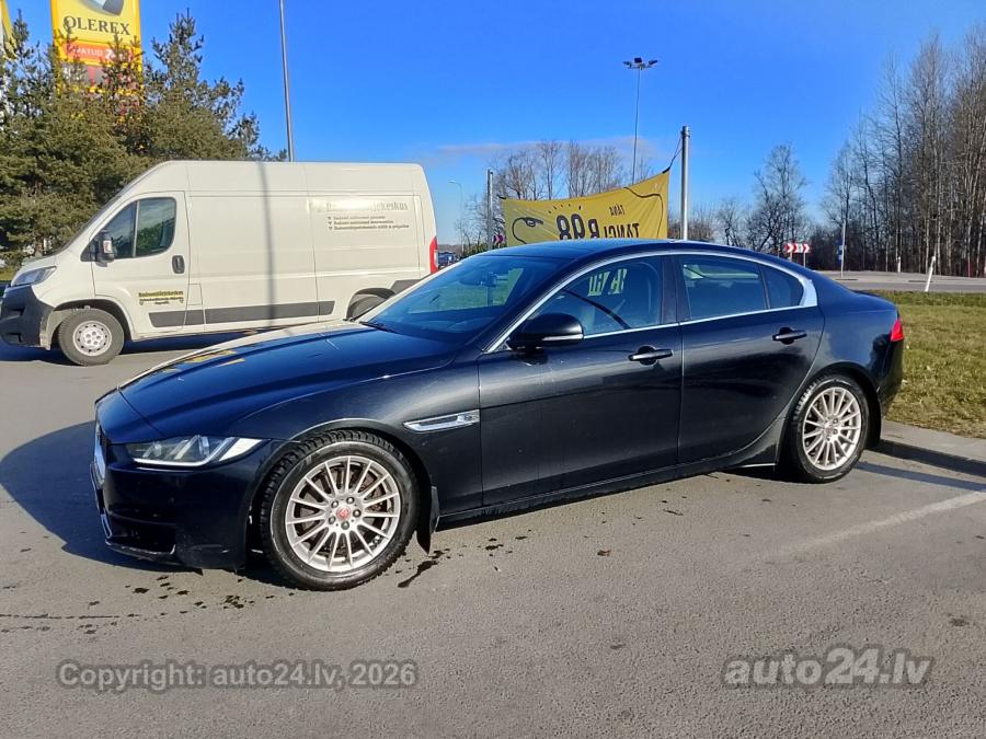 Black Jaguar XE 2015 in Keila, with an engine capacity of 2.00 L and mileage of 262 thousand km for 6900 €, photo 5 on AUTOMOTO.COM.LV