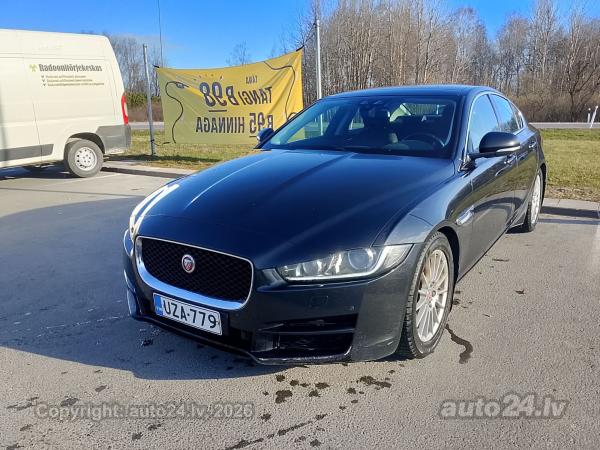 Melns Jaguar XE 2015 Keila, ar dzinēja tilpumu 2.00 L un nobraukumu 262 tūkst. km par 6900 €, foto 10 vietnē AUTOMOTO.COM.LV