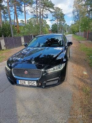 Black Jaguar XE 2016 in Tallinn, with an engine capacity of 2.00 L and mileage of 153 thousand km for 9990 €, photo 3 on AUTOMOTO.COM.LV