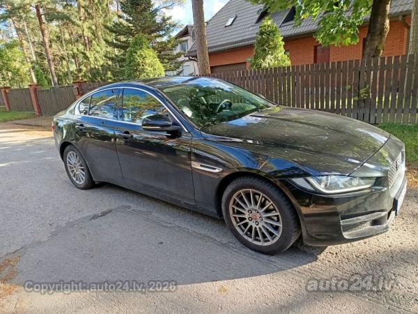 Black Jaguar XE 2016 in Tallinn, with an engine capacity of 2.00 L and mileage of 153 thousand km for 9990 €, photo 2 on AUTOMOTO.COM.LV