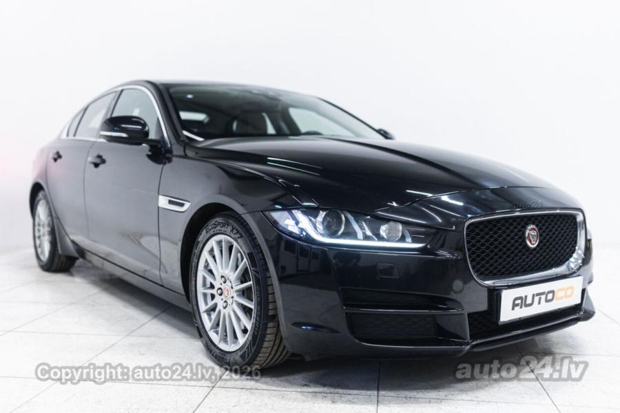 Black Jaguar XE 2016 in Tallinn, with an engine capacity of 2.00 L and mileage of 159 thousand km for 8999 €, photo 4 on AUTOMOTO.COM.LV