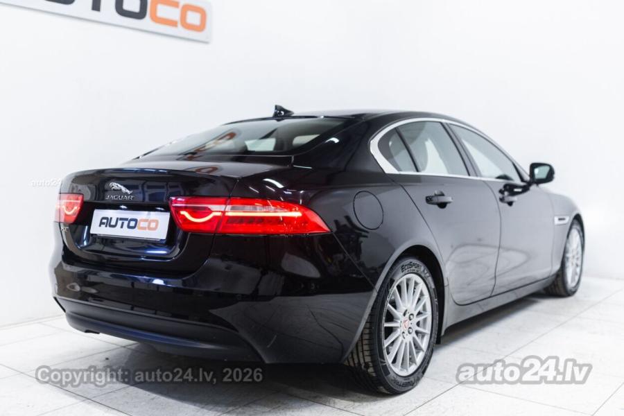 Black Jaguar XE 2016 in Tallinn, with an engine capacity of 2.00 L and mileage of 159 thousand km for 8999 €, photo 7 on AUTOMOTO.COM.LV