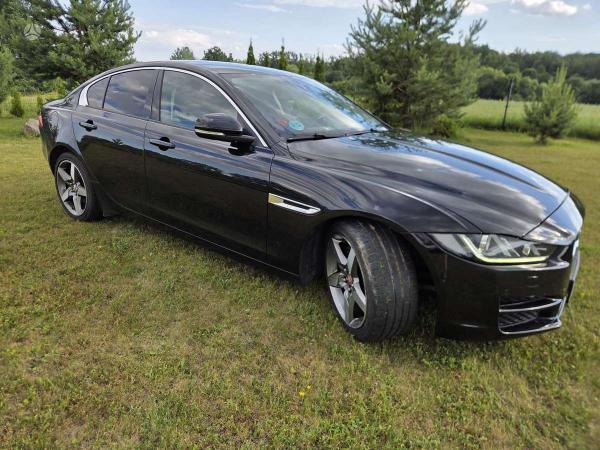 Черный Ягуар XE 2016 в Алитус, объемом двигателя 0.00 л и пробегом 198 тыс. км за 6200 €, фото 9 на AUTOMOTO.COM.LV