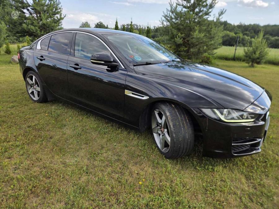 Черный Ягуар XE 2016 в Алитус, объемом двигателя 0.00 л и пробегом 198 тыс. км за 6200 €, фото 10 на AUTOMOTO.COM.LV