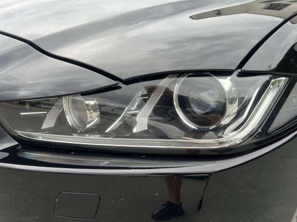 Melns Jaguar XE 2016 Radviliškis, ar dzinēja tilpumu 2.00 L un nobraukumu 182 tūkst. km par 7600 €, foto 8 vietnē AUTOMOTO.COM.LV