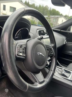 Melns Jaguar XE 2016 Radviliškis, ar dzinēja tilpumu 2.00 L un nobraukumu 182 tūkst. km par 7600 €, foto 13 vietnē AUTOMOTO.COM.LV