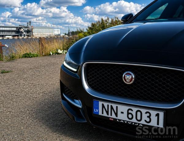 Черный Ягуар XE 2016 в Рига, объемом двигателя 2.00 л и пробегом 263 тыс. км за 9200 €, фото 3 на AUTOMOTO.COM.LV