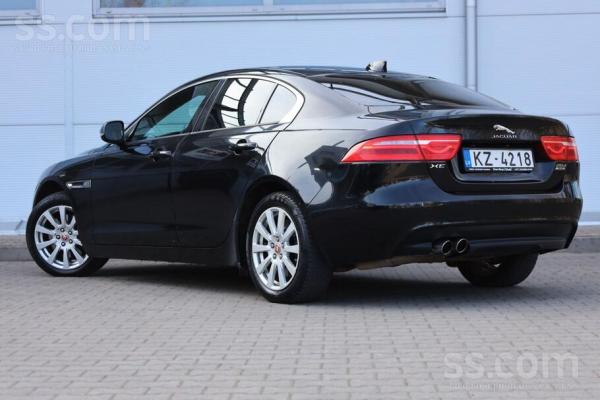 Black Jaguar XE 2017 in Riga, with an engine capacity of 2.00 L and mileage of 0 thousand km for 7995 €, photo 4 on AUTOMOTO.COM.LV