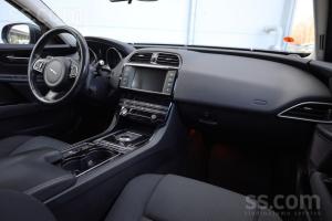 Black Jaguar XE 2017 in Riga, with an engine capacity of 2.00 L and mileage of 0 thousand km for 7995 €, photo 10 on AUTOMOTO.COM.LV