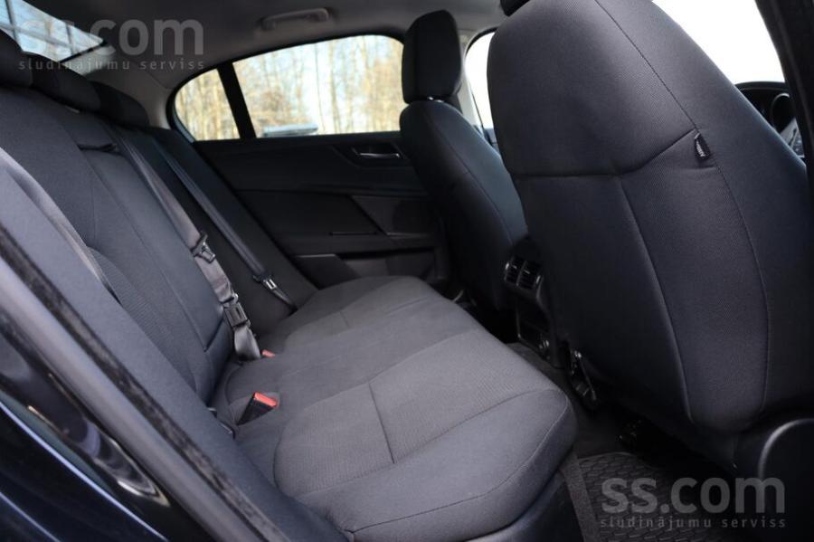 Black Jaguar XE 2017 in Riga, with an engine capacity of 2.00 L and mileage of 0 thousand km for 7995 €, photo 14 on AUTOMOTO.COM.LV