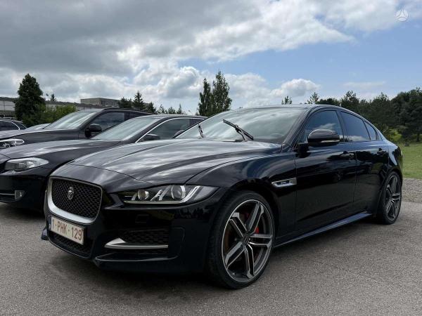 Черный Ягуар XE 2017 в Утена, объемом двигателя 2.00 л и пробегом 180 тыс. км за 5900 €, фото 1 на AUTOMOTO.COM.LV