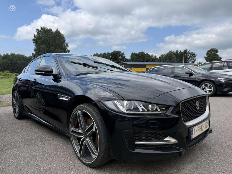 Черный Ягуар XE 2017 в Утена, объемом двигателя 2.00 л и пробегом 180 тыс. км за 5900 €, фото 3 на AUTOMOTO.COM.LV
