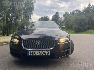 Melns Jaguar XE 2017 Rīga, ar dzinēja tilpumu 2.00 L un nobraukumu 105 tūkst. km par 9300 €, foto  vietnē AUTOMOTO.COM.LV