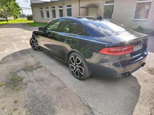 Black Jaguar XE 2017 in Birzai, with an engine capacity of 2.00 L and mileage of 108 thousand km for 11500 €, photo 5 on AUTOMOTO.COM.LV