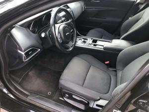 Черный Ягуар XE 2017 в Клайпеда, объемом двигателя 2.00 л и пробегом 230 тыс. км за 5900 €, фото 9 на AUTOMOTO.COM.LV
