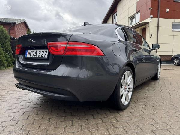 Ягуар XE 2018 в Кретинга на AUTOMOTO.COM.LV Черный Ягуар XE 2018 в Кретинга, объемом двигателя 2.00 л и пробегом 168 тыс. км за 8995 €, фото 10 на AUTOMOTO.COM.LV