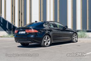 Melns Jaguar XE 2019 Tallina, ar dzinēja tilpumu 2.00 L un nobraukumu 140 tūkst. km par 22899 €, foto 5 vietnē AUTOMOTO.COM.LV