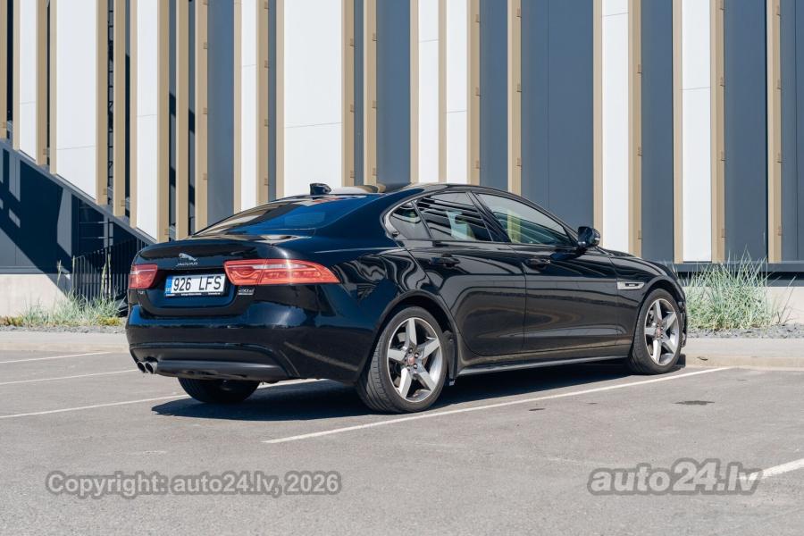 Melns Jaguar XE 2019 Tallina, ar dzinēja tilpumu 2.00 L un nobraukumu 140 tūkst. km par 22899 €, foto 5 vietnē AUTOMOTO.COM.LV