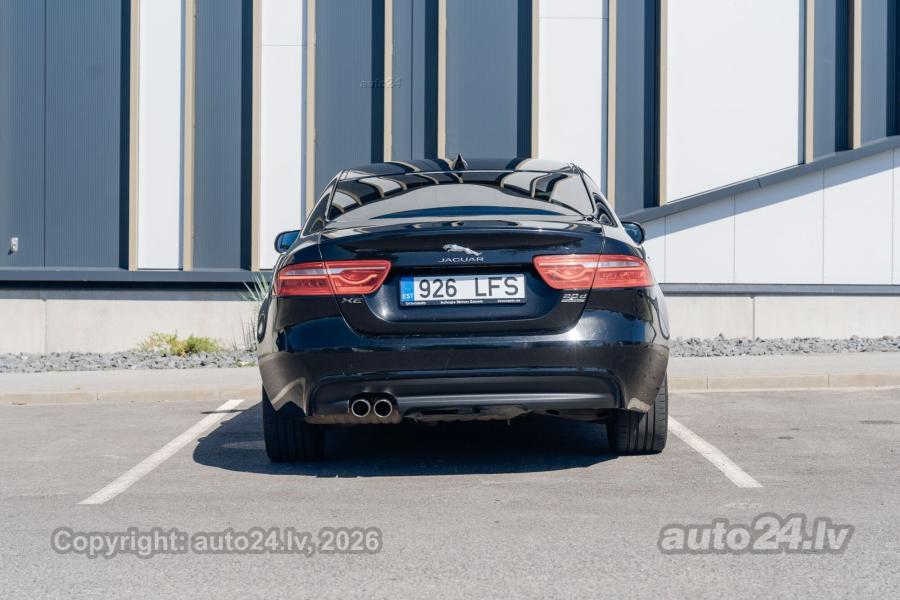 Melns Jaguar XE 2019 Tallina, ar dzinēja tilpumu 2.00 L un nobraukumu 140 tūkst. km par 22899 €, foto 7 vietnē AUTOMOTO.COM.LV