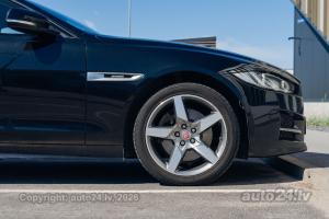 Melns Jaguar XE 2019 Tallina, ar dzinēja tilpumu 2.00 L un nobraukumu 140 tūkst. km par 22899 €, foto 8 vietnē AUTOMOTO.COM.LV